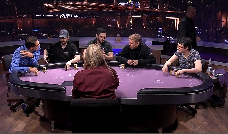 Poker After Dark - świetny występ Ike'a Haxtona! - PokerTexas.net