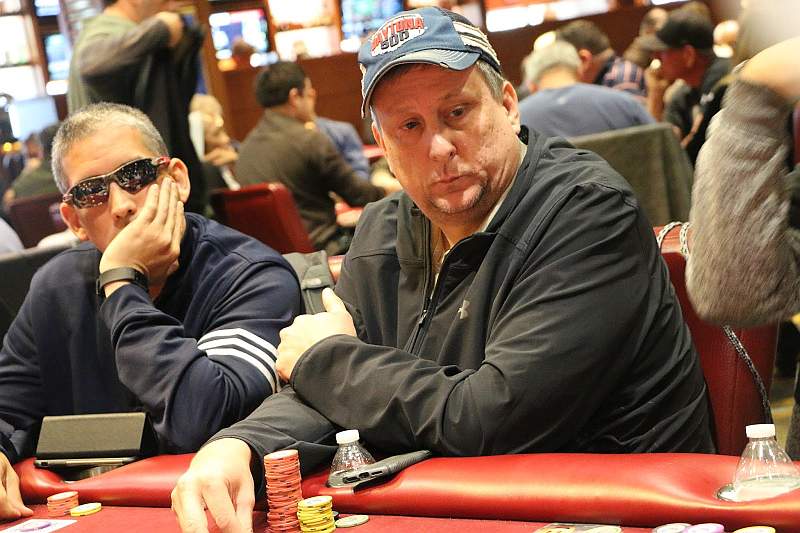 Chris Lawson - rozdaje karty na WSOP, wkrótce sam powalczy o cenną ...